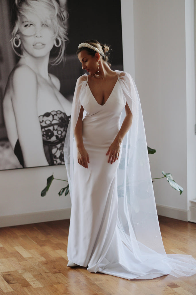 Pearl Wedding Cape – Velo Bianco